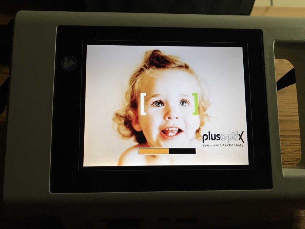 Plusoptix S12R Mobile Vision Screener – Portable Eye Screening for All Ages