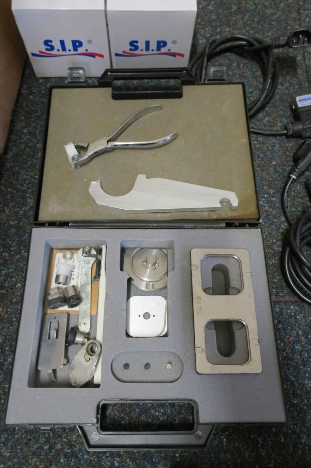 Nidek Me 1200 Lens Edger Machine - navaophthalmic